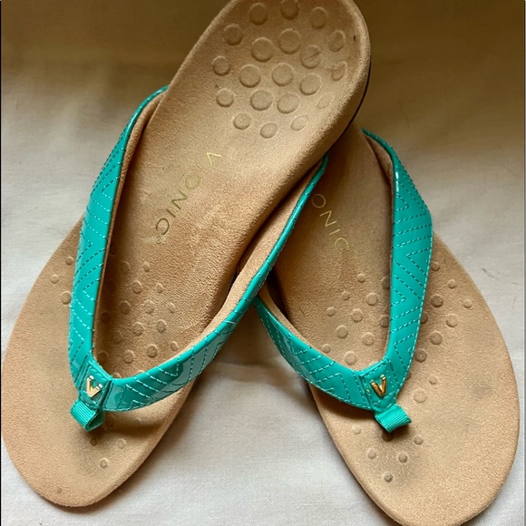 Vionic | Shoes | Copy Vionic Toe Post Sandal | Poshmark